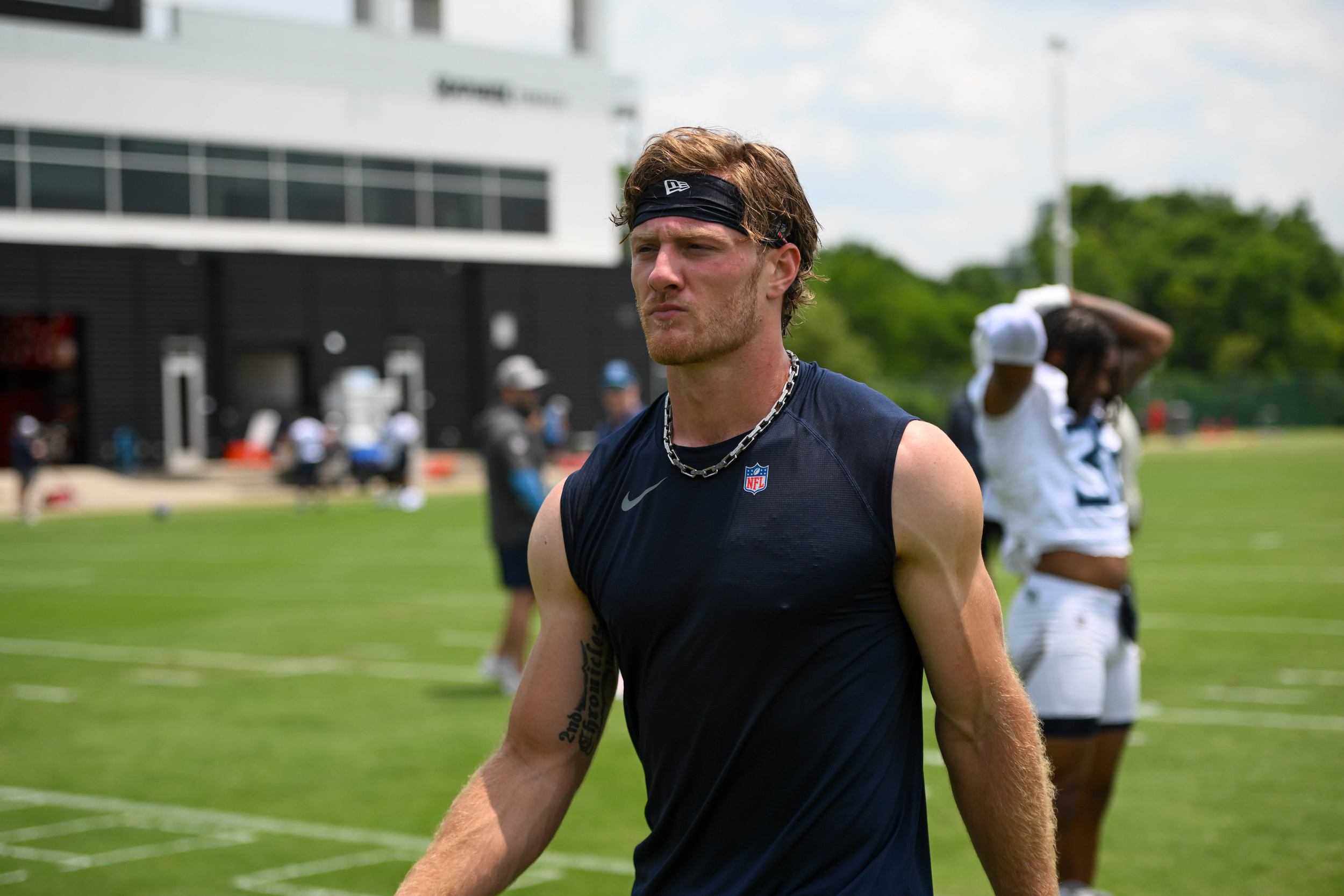 Titans expect Will Levis to be on 2026 roster; latest on Chig Okonkwo ...