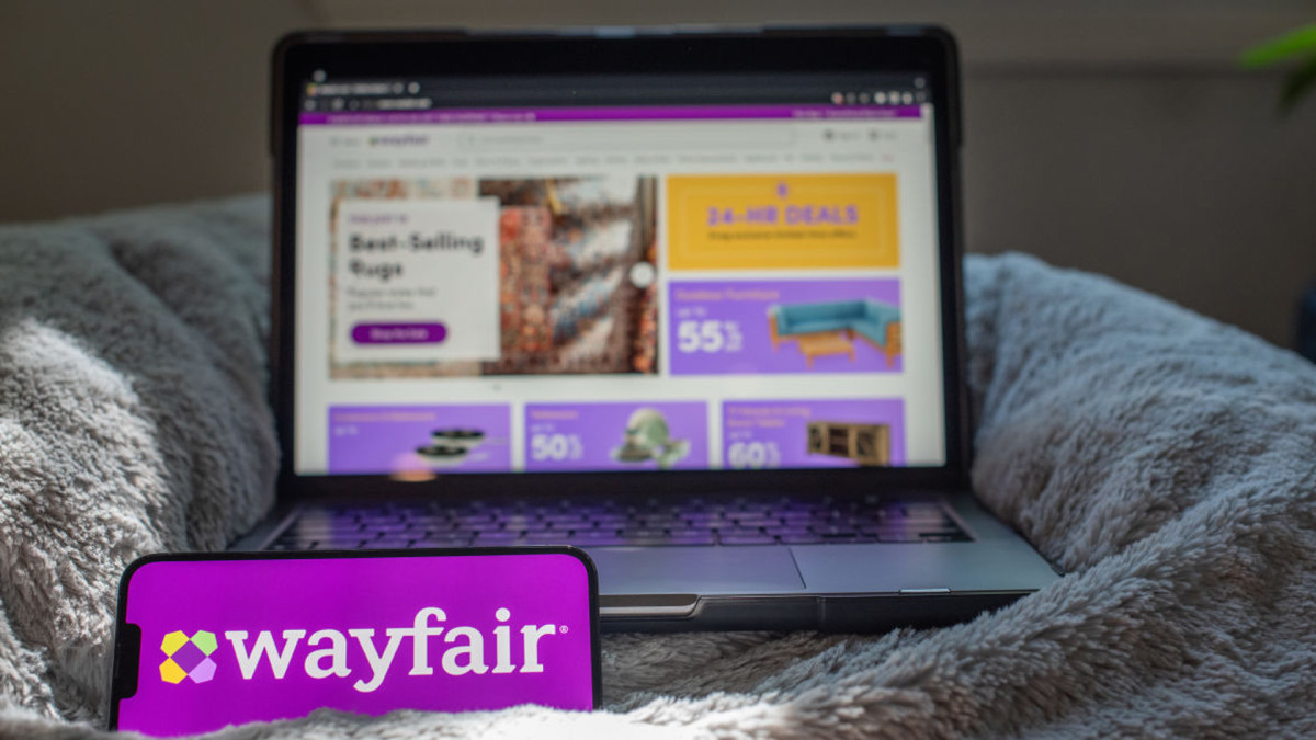 Wayfair is selling a ‘lightweight’ and ‘beautiful’ oversized full ...