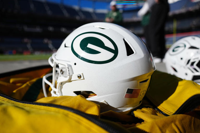 Video of Trevon Diggs’ first defensive play with Packers triggers ...