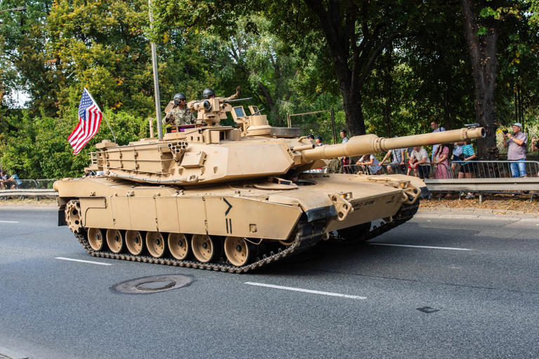 Una nación despliega el tanque de guerra más poderoso del mundo: domina ...