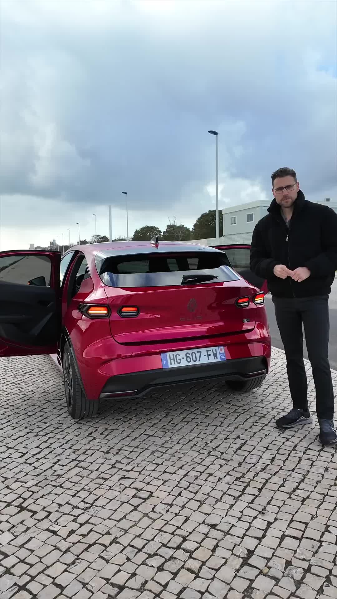 A look inside the new Renault Clio’s trunk