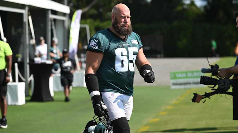 Eagles get Lane Johnson, Nakobe Dean injury updates