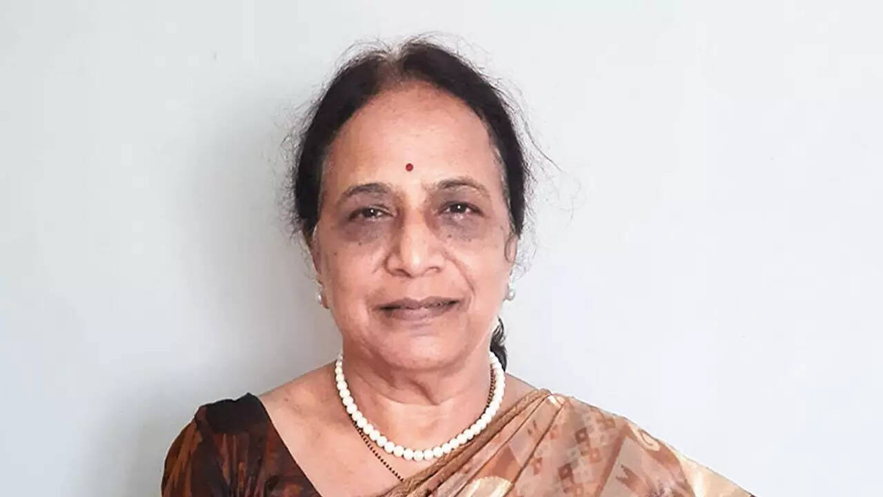 ‘Something’s tightening under my skin’