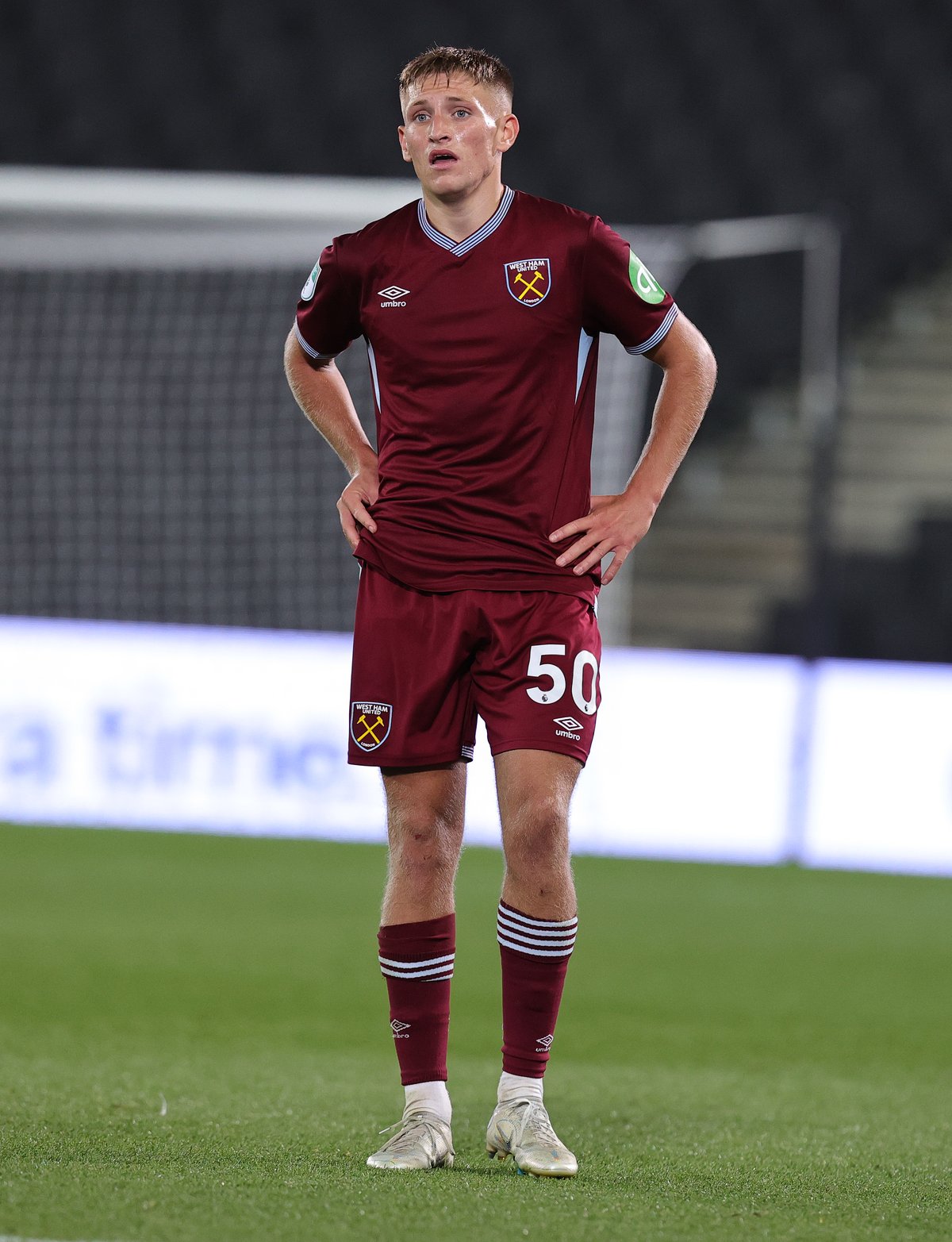 Prolific young West Ham striker set for 2. Bundesliga loan switch