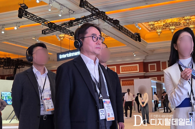 장덕현 삼성전기 "데이터센터용 FCBGA 60~70%"…증설도 "조심스럽게 검토" [CES 2026]