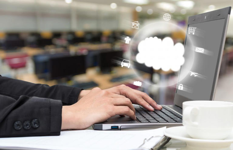 How to make money blogging in 2026