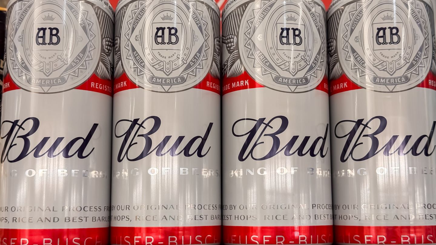 AB InBev to buy back stake in US metal container plants