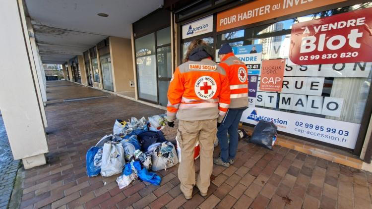 Reportage. « On passe voir comment les personnes vont » : avec le froid ...
