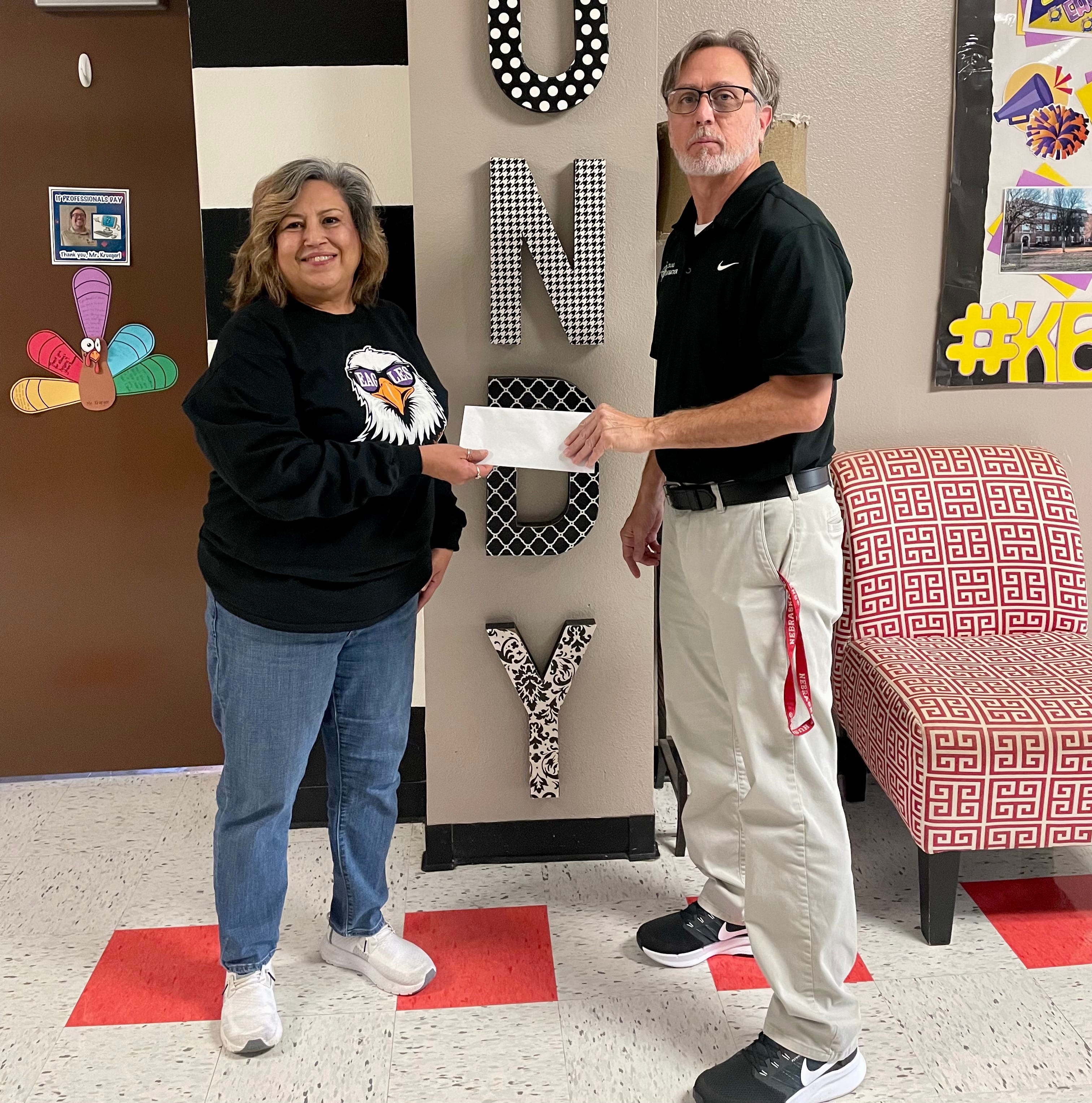 Community helps pay off cafeteria debt for Wichita Falls school