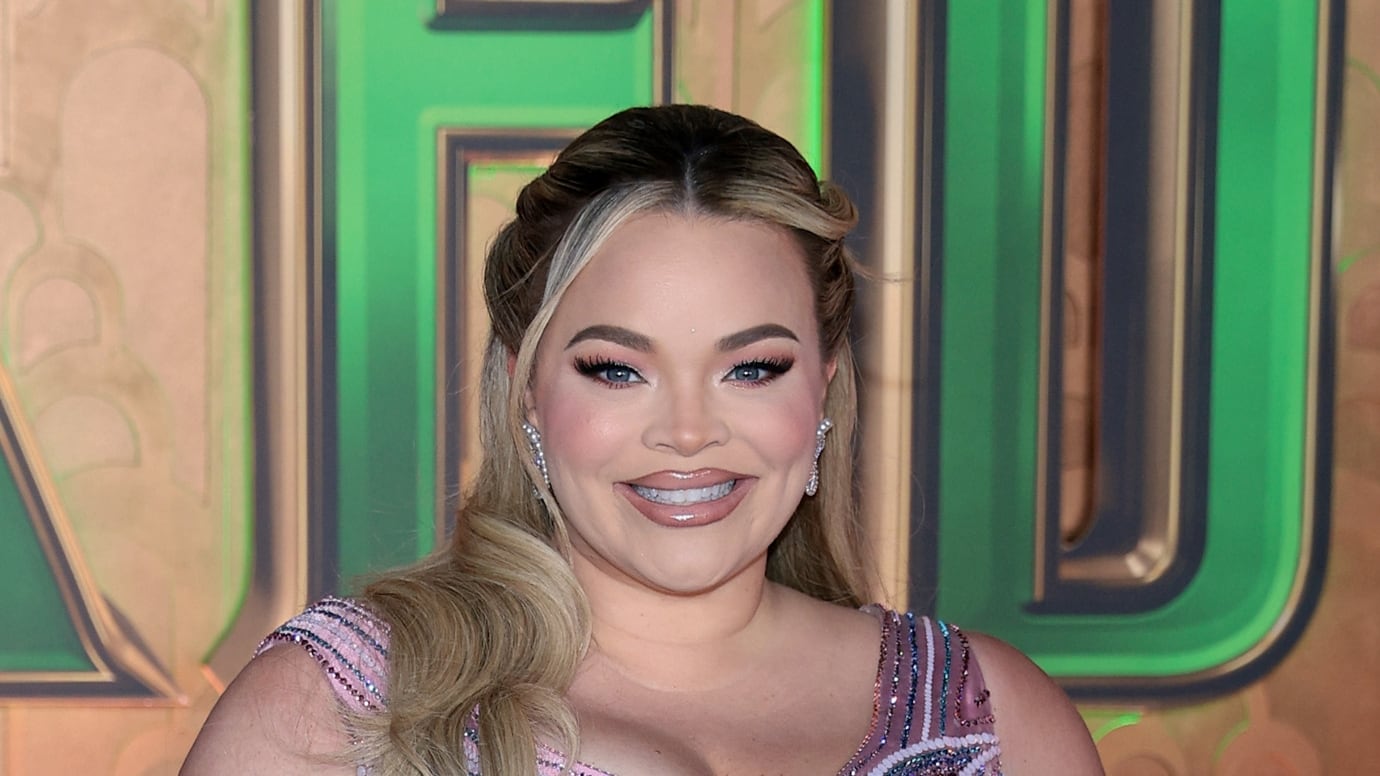 Tori Spelling’s mom, 80, sparks backlash with heavily edited cover