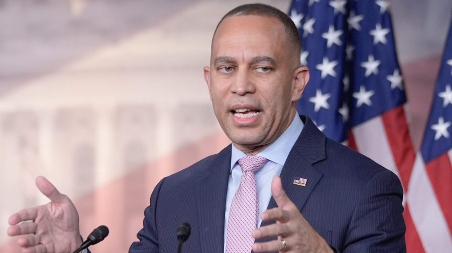 Jeffries: Trump administration has no real plan for Venezuela