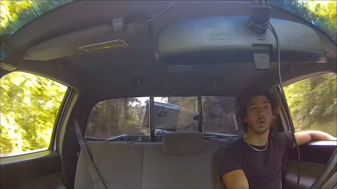 Pickup truck bed cover flies off during hectic drive in New York, USA