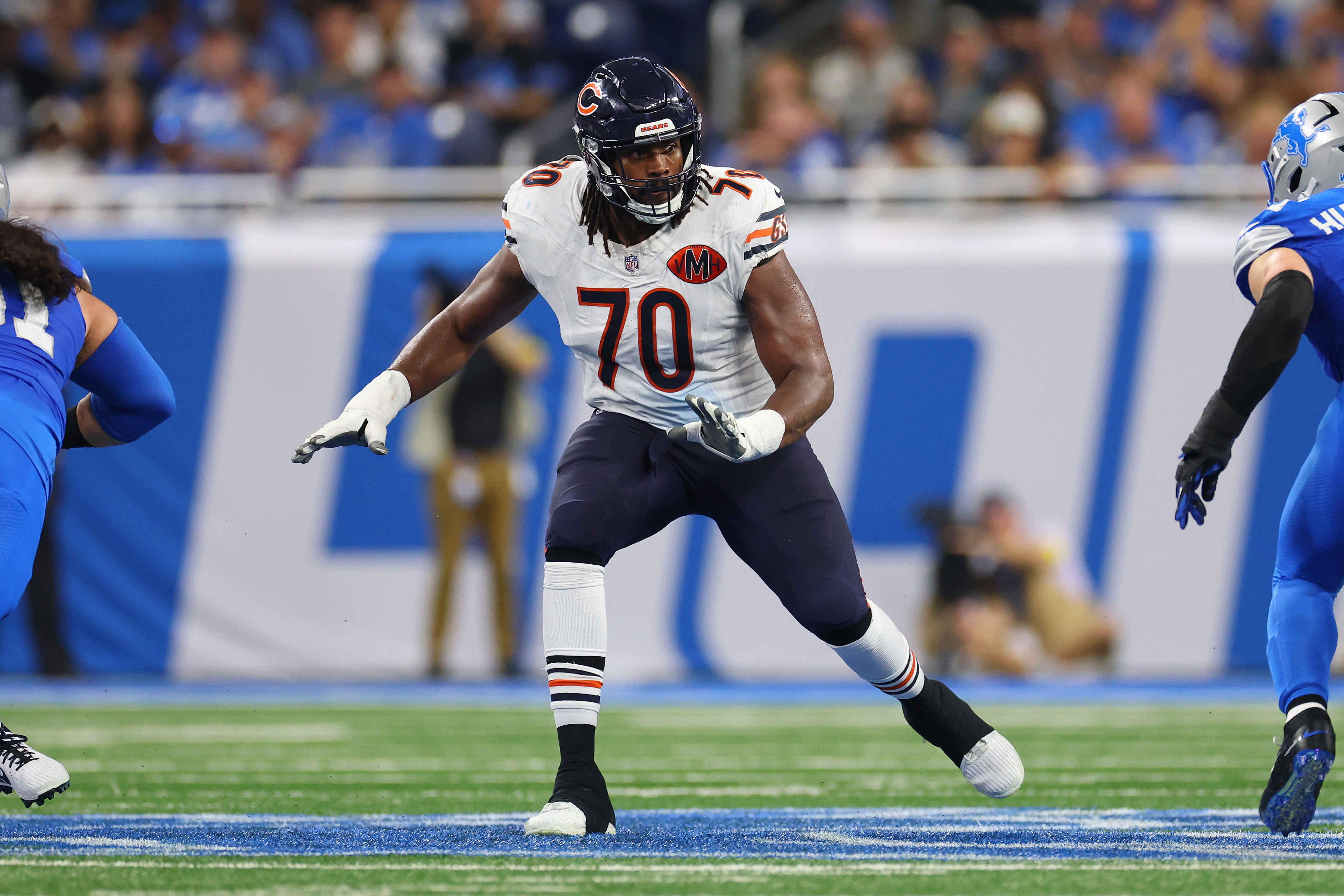Chicago Bears designate Kyler Gordon and Braxton Jones for return