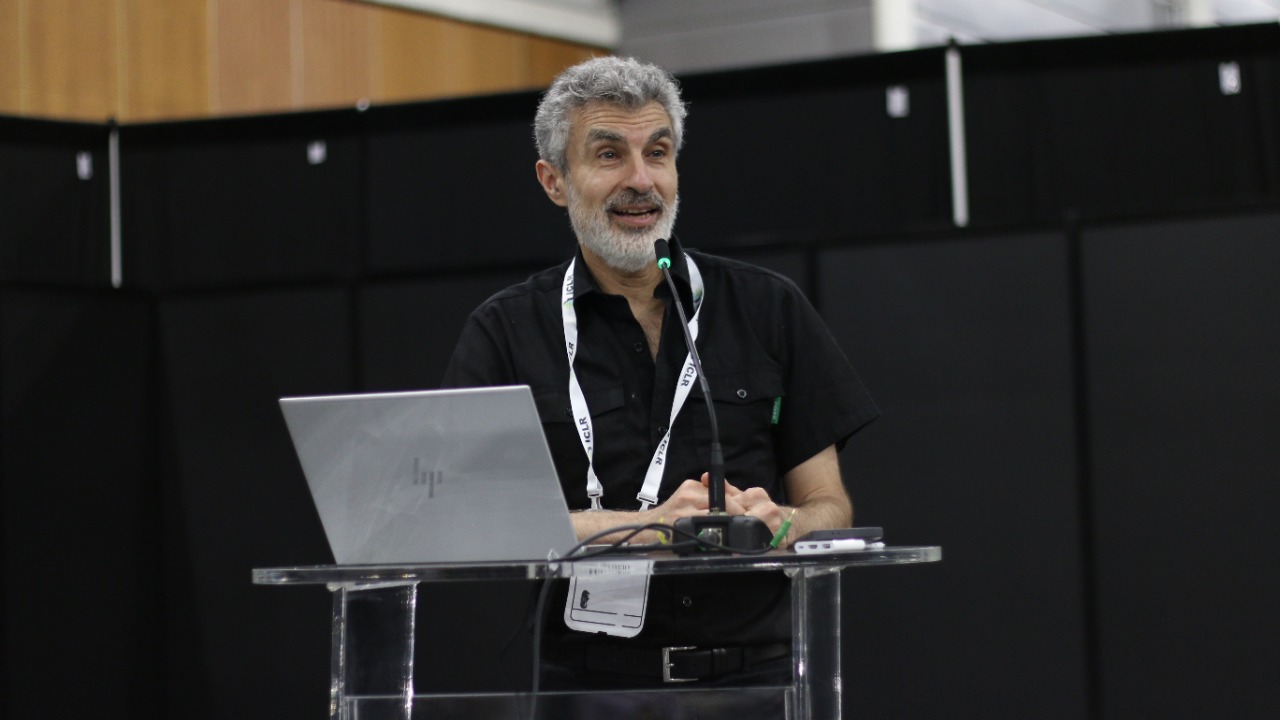 AI godfather warns it’s showing signs of self-preservation