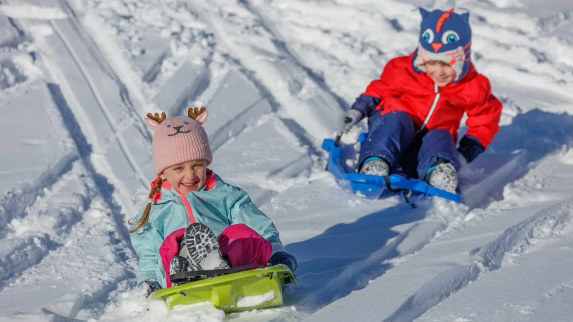 Mogen scholen leerlingen zomaar sneeuwvrij geven? Dit zijn de regels