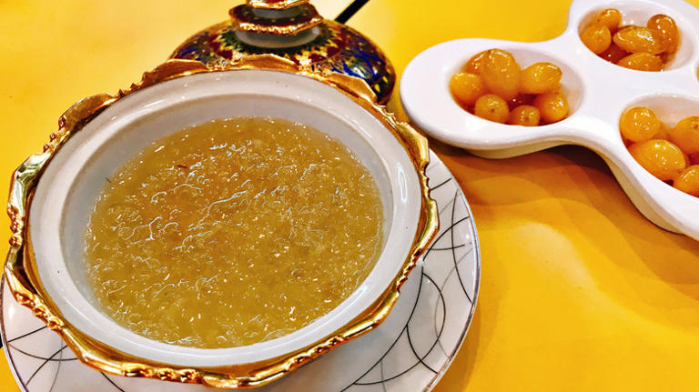 Bird's nest soup is the Chinese delicacy with a main ingredient that ...