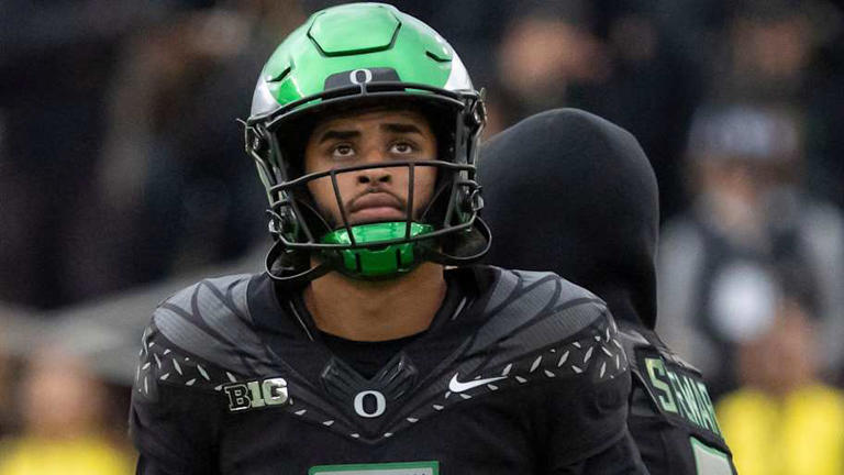 Oregon quarterback Dante Moore opens up on playoff distractions