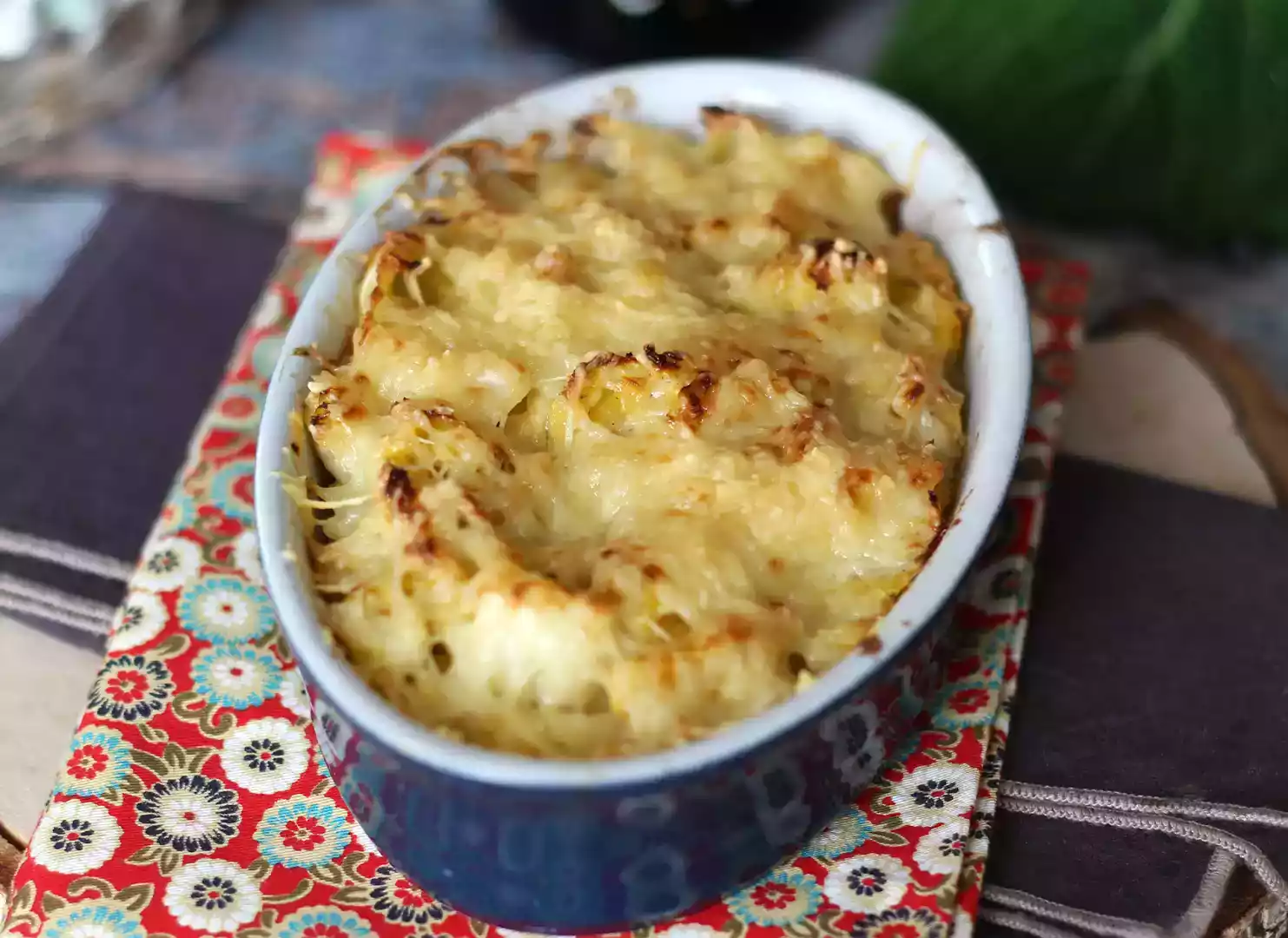 Gratinado de col rizada con bechamel y queso