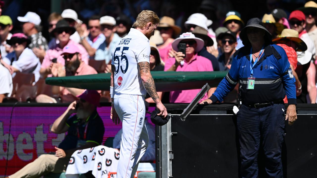 England ‘warrior’ to bat despite brutal injury