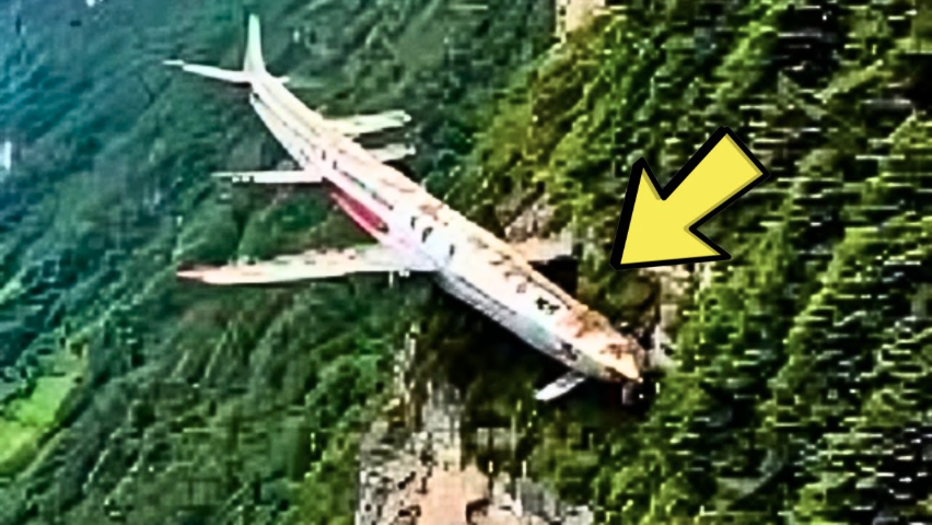 Missing plane lands after 37 years — what was found inside shocked the ...