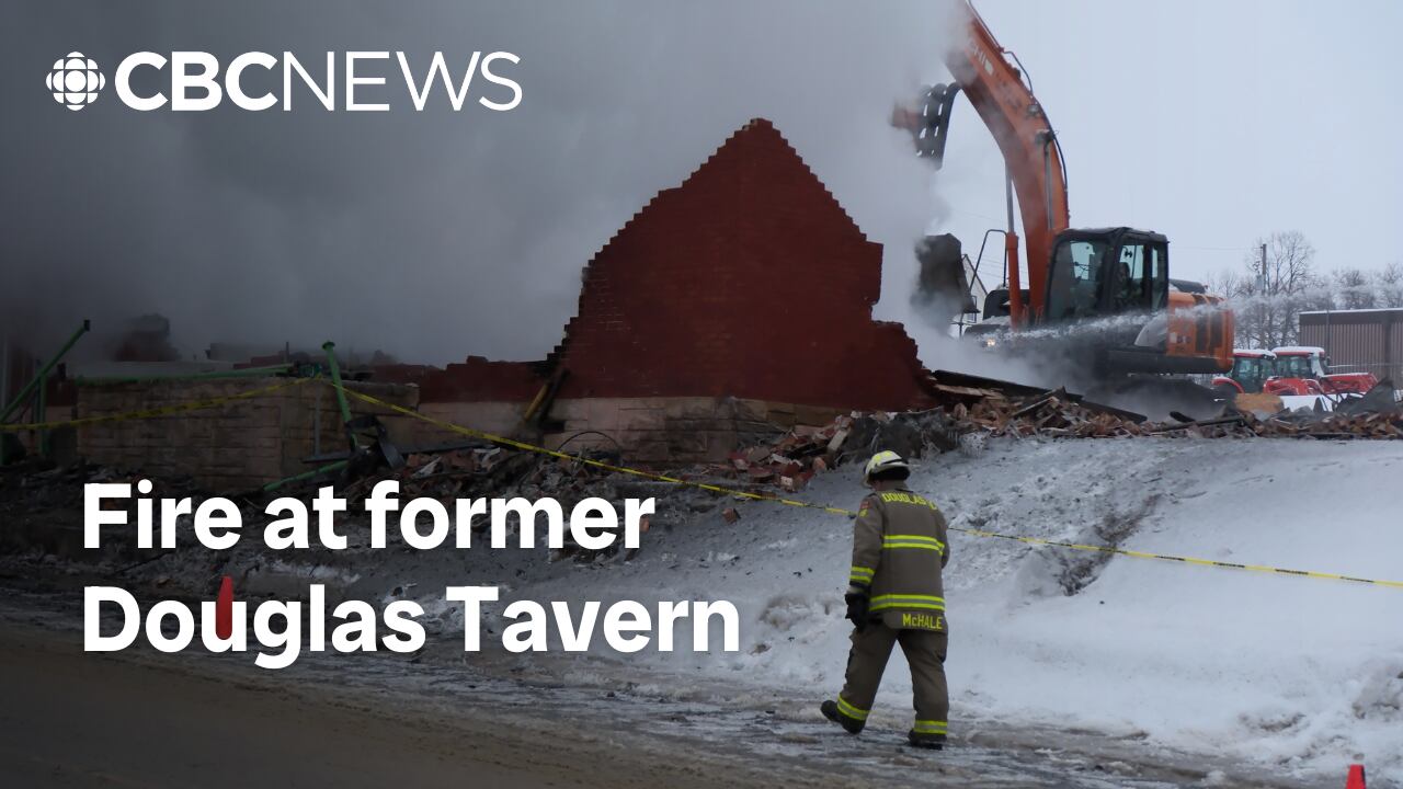 Fire destroys storied building in Ottawa Valley community