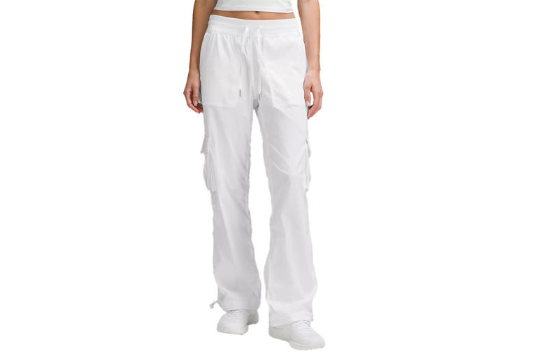 Lululemon’s year-end sale is still going—snag Bella Hadid and Taylor ...