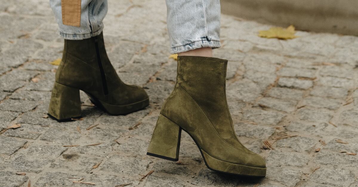Cigarette jeans y botines: la tendencia que combina elegancia y comodidad