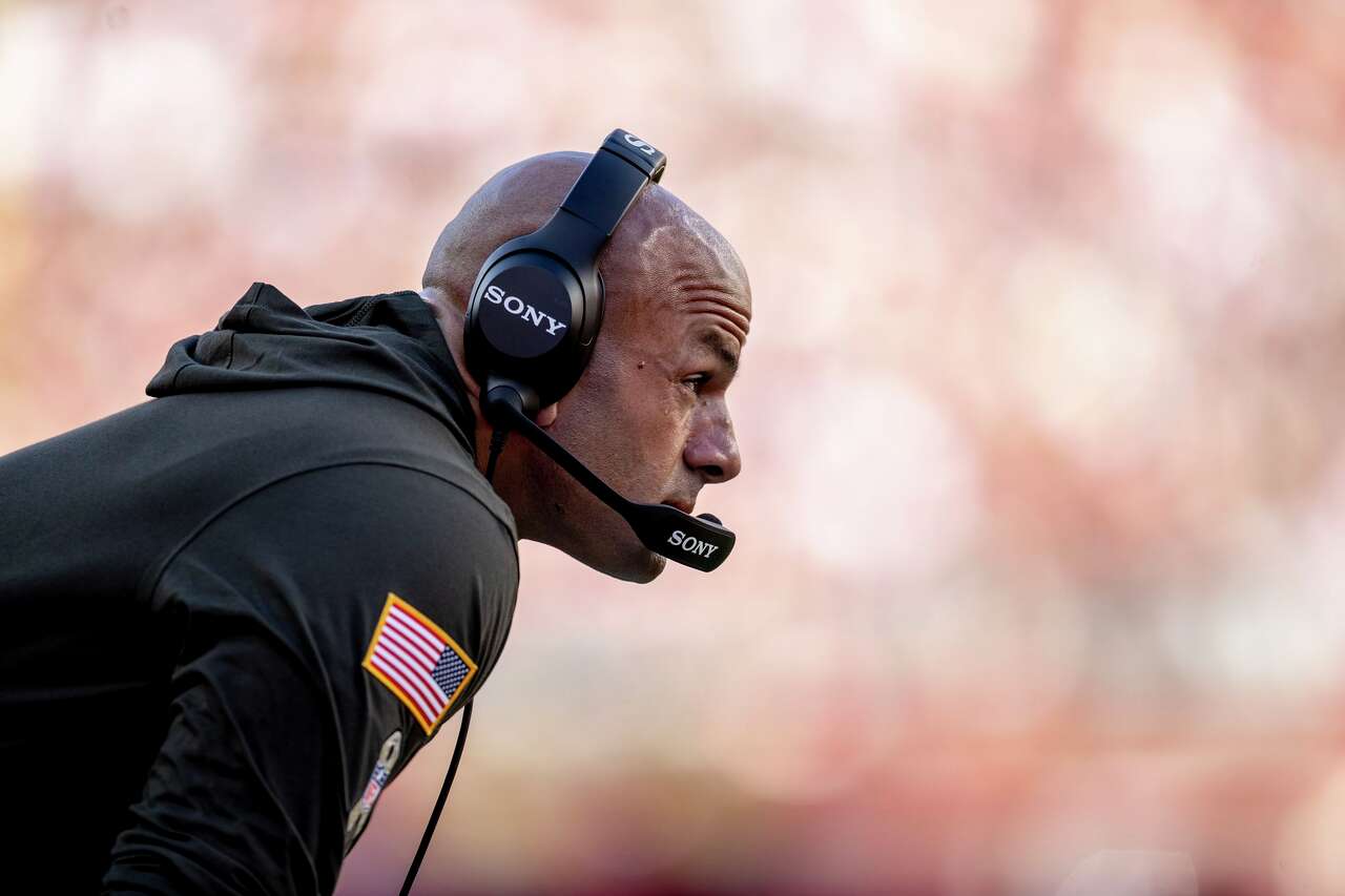 First to pursue 49ers D-coordinator Robert Saleh: Woeful Cardinals
