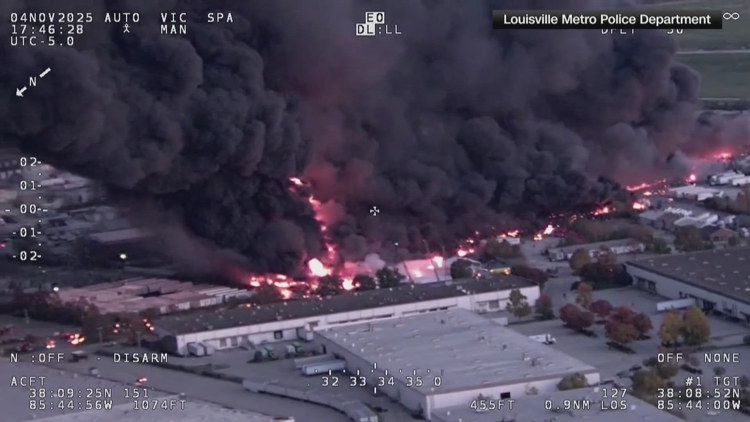 'Hard to see.' | LMPD pilot describes flying over fireball minutes ...