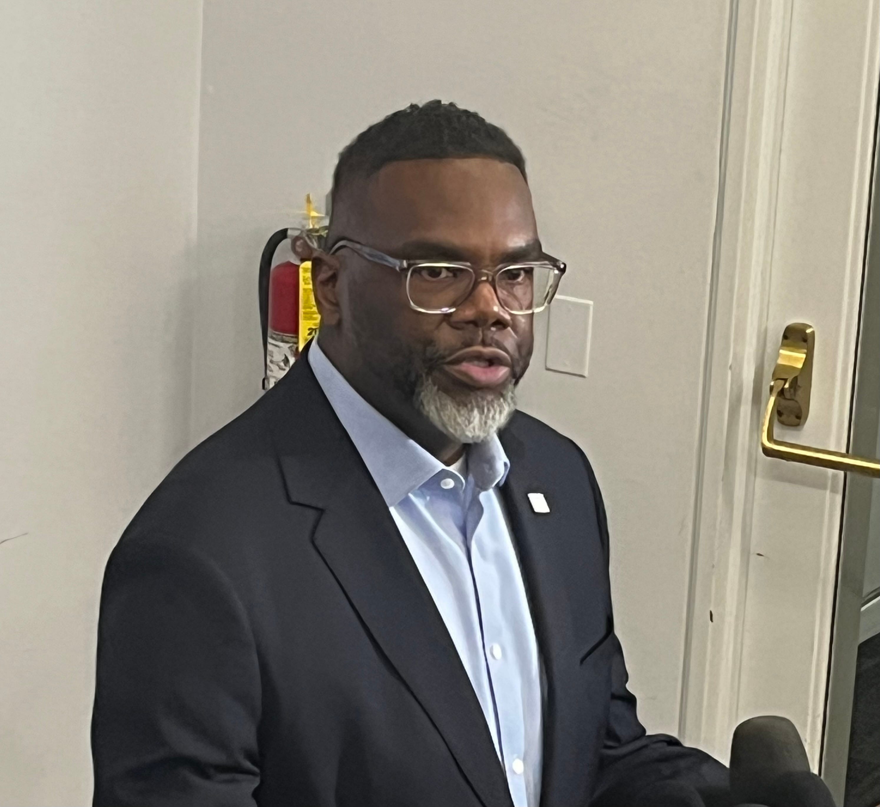 Mayor Johnson shrugs off campaign fundraising questions