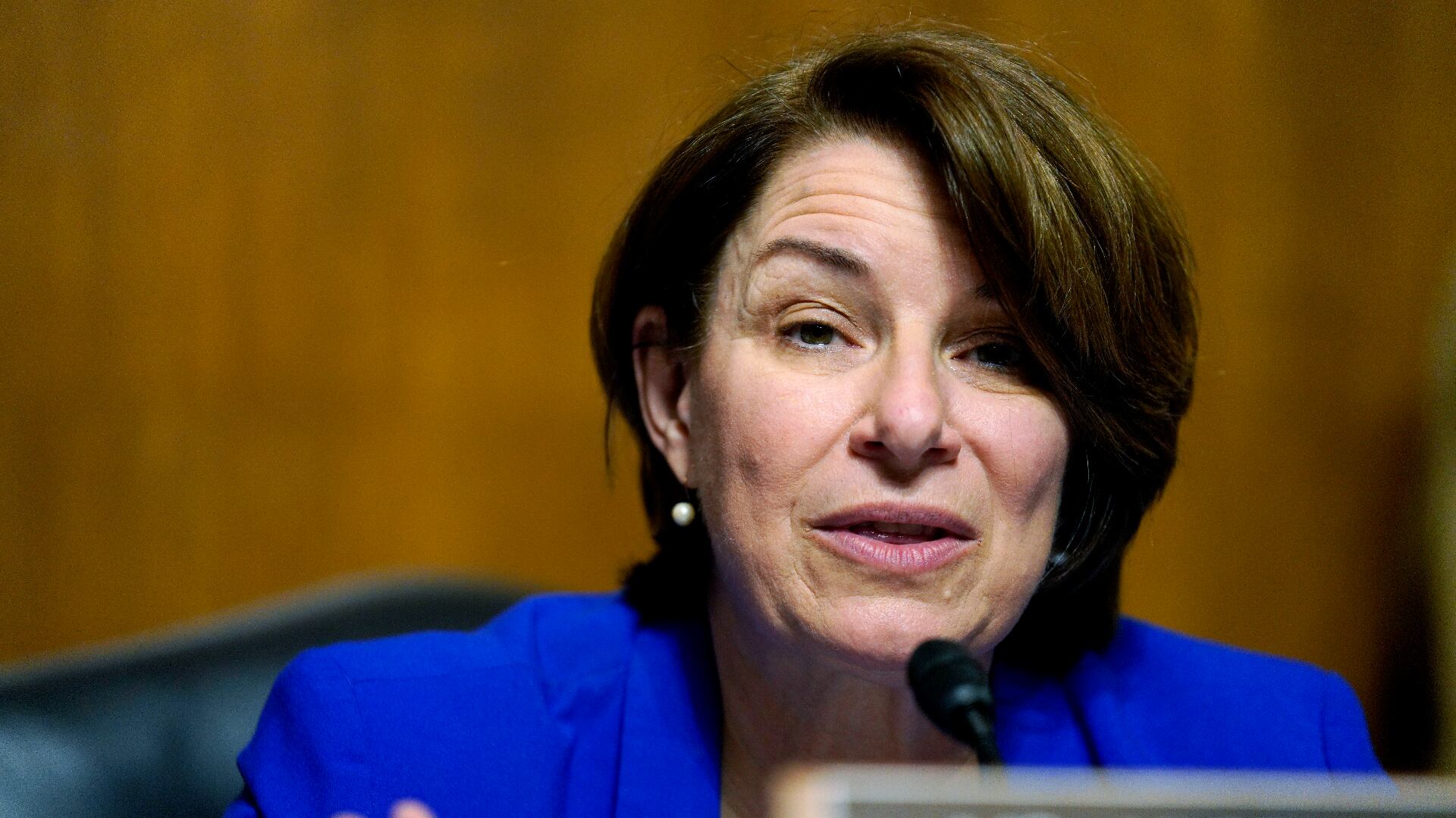 Political analyst expects 'musical chairs' if Klobuchar passes on ...