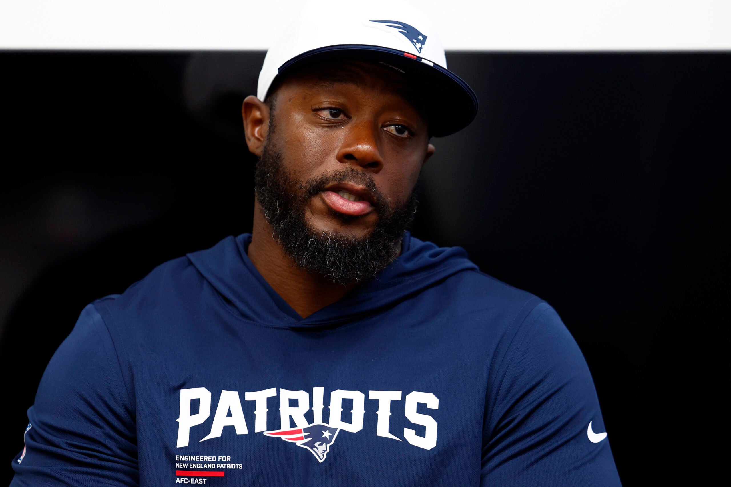 Patriots coach reportedly drawing interest for Cardinals head-coaching job