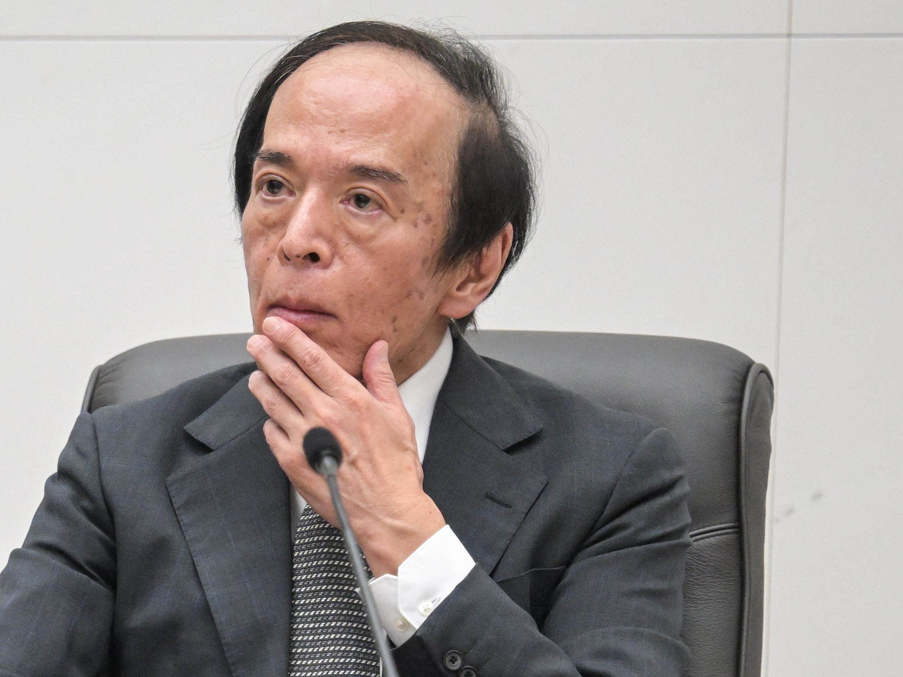 Japan's 10-year bond yield surpasses 2.1% annually