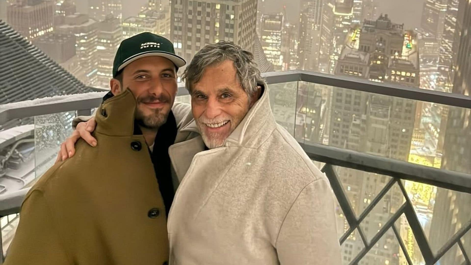 Humberto Zurita se divierte con sus hijos en Nueva York