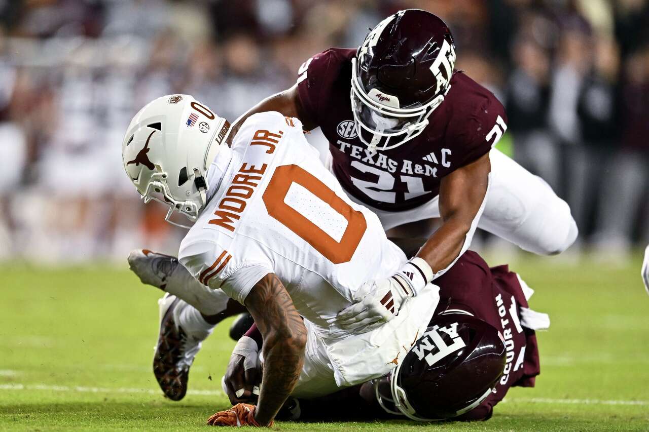 Taurean York Texas A&M's captain LB declares for 2026 NFL draft