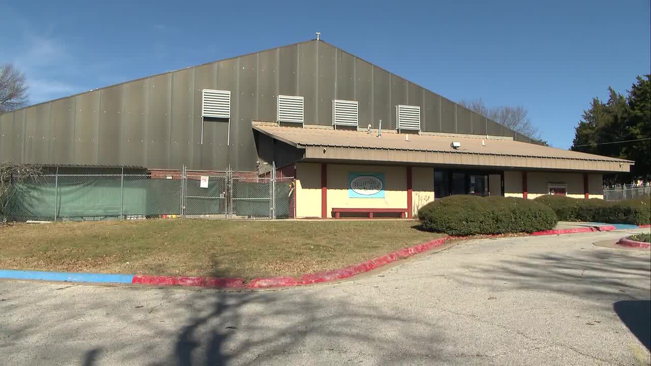 Denison’s Waterloo Pool to have roof replaced
