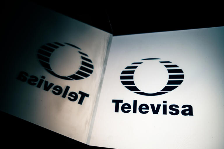 Televisa leaders add to holdings through swap with former boss