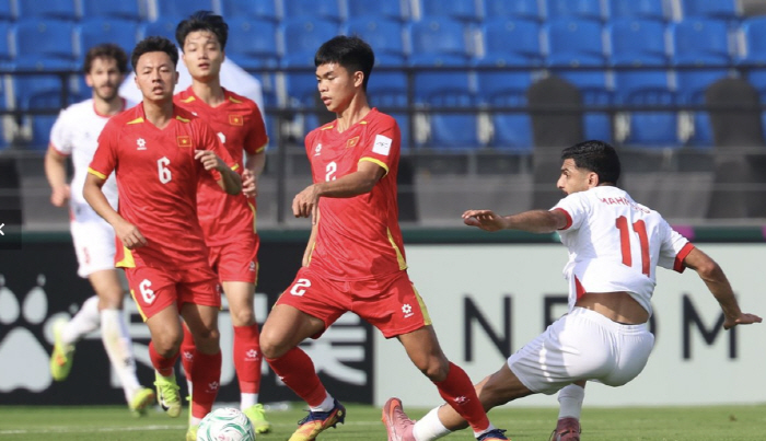 The set piece hit the mark. Mealmagic hits the Middle East, vanquishes ...