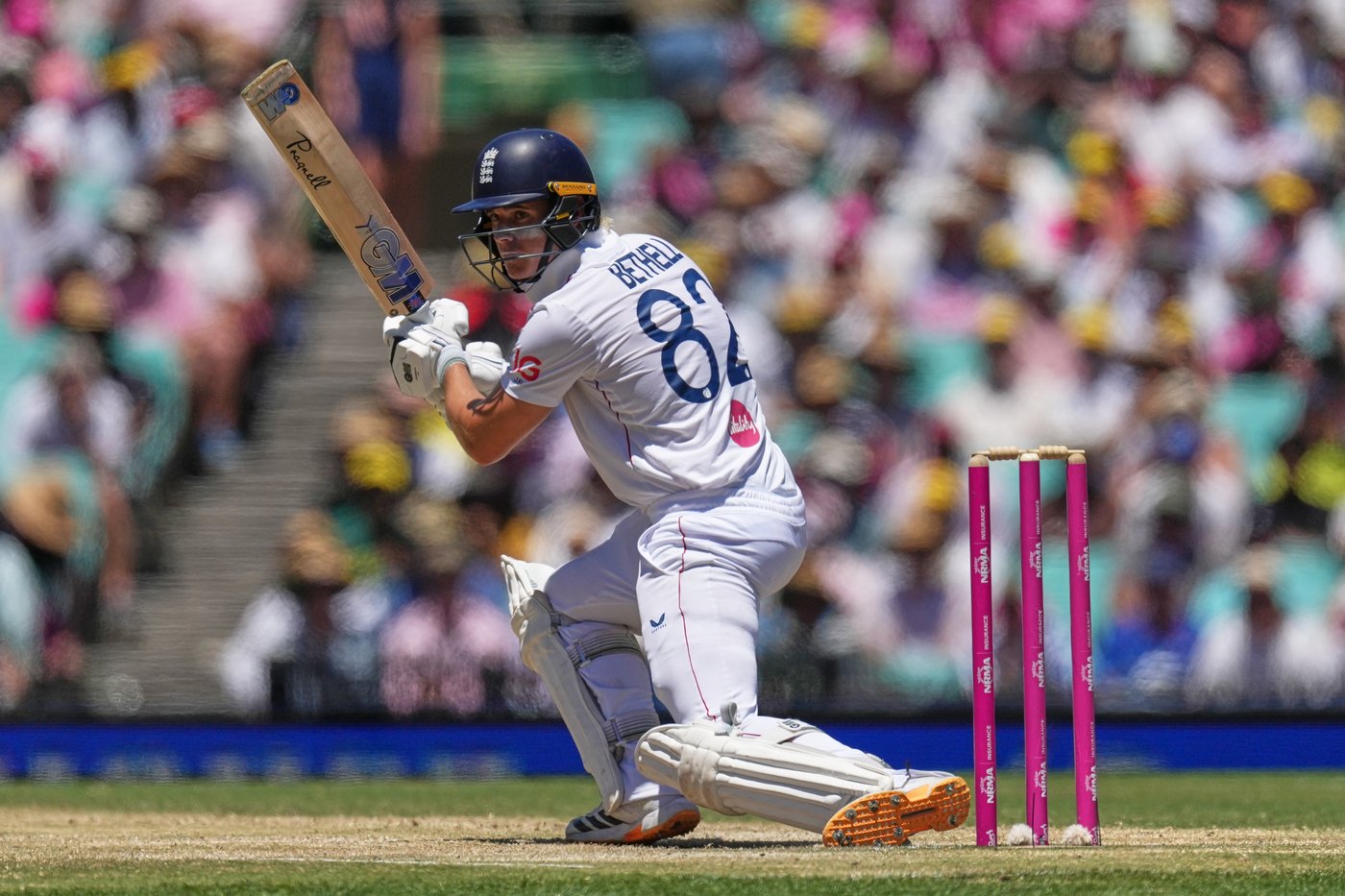 England rallies after early setbacks on day 4 of Final Ashes Test