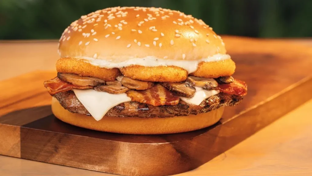Burger King let fans build a Whopper and one creation beat 600,000 ...