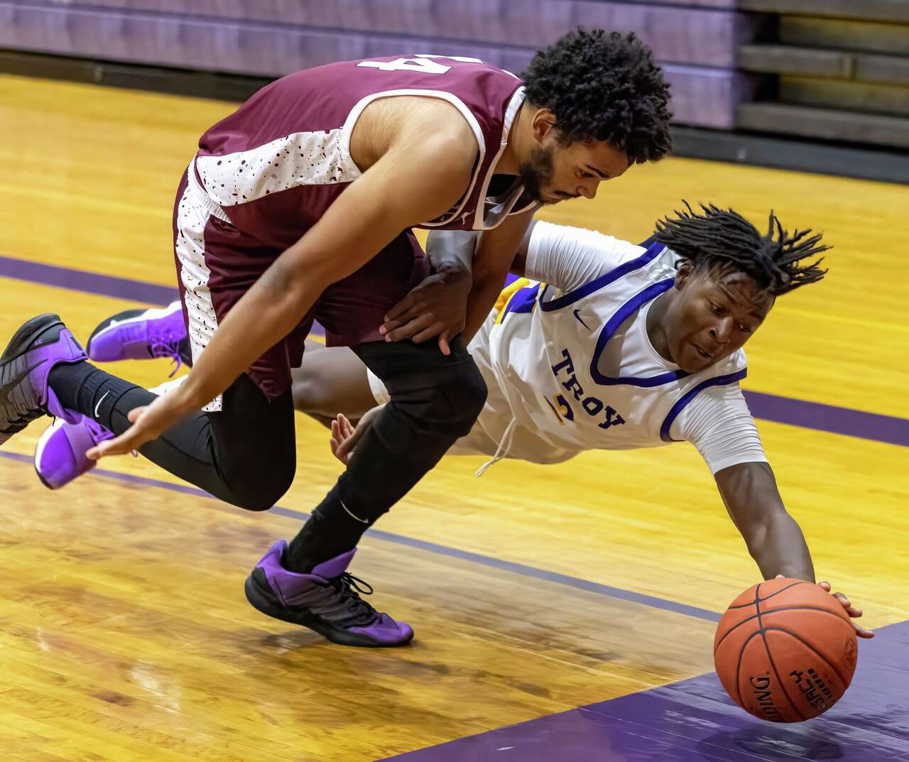 Live: Scores and updates from tonight's Section 2 boys' basketball games