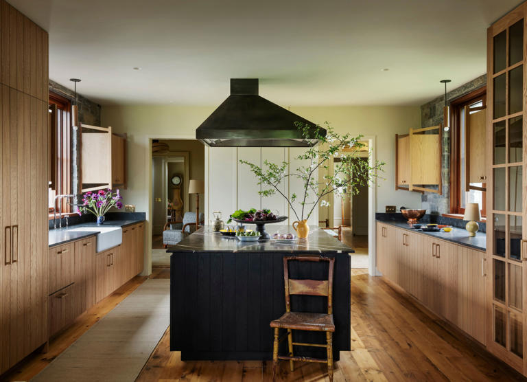 Inside a Hudson Valley farmhouse where the addition was designed to ...