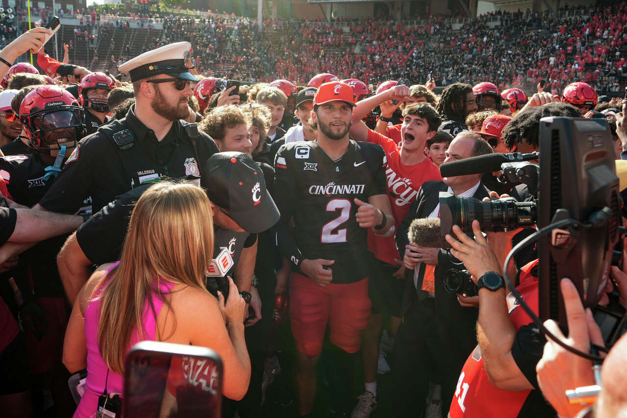 Texas Tech lands new quarterback from transfer portal. Here's how much ...