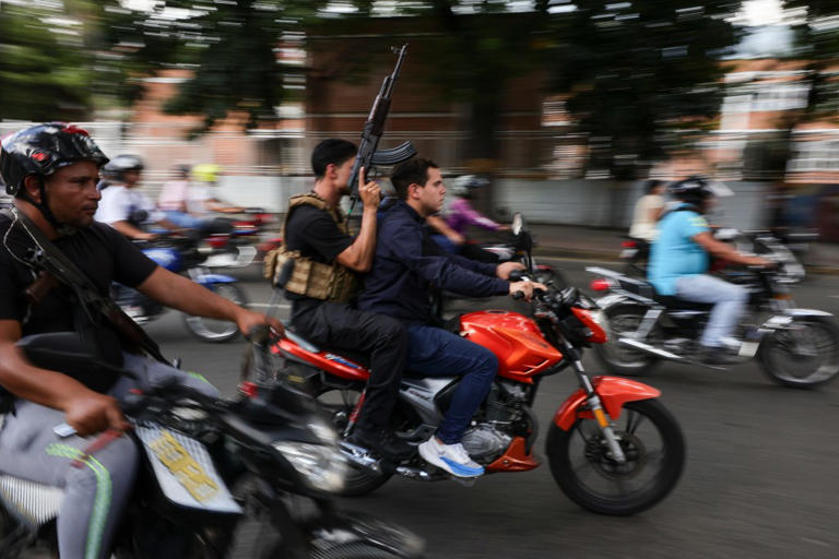 Pro-Maduro motorcycle gang thugs hunting for Trump supporters in ...