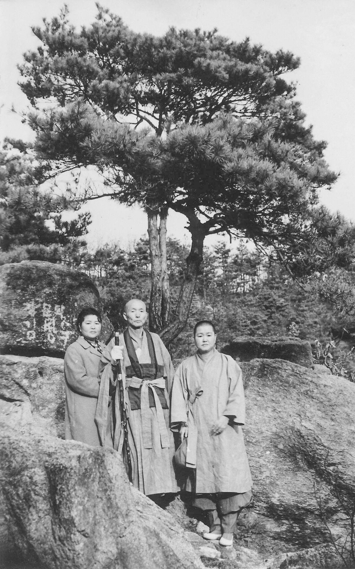 Venerable Myoeom's life chronicles frugality in Korean nuns' order
