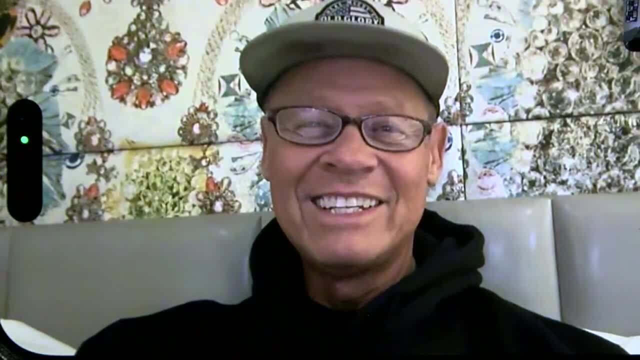 Neal McCoy to recite 3,654th daily Pledge of Allegiance at the White House