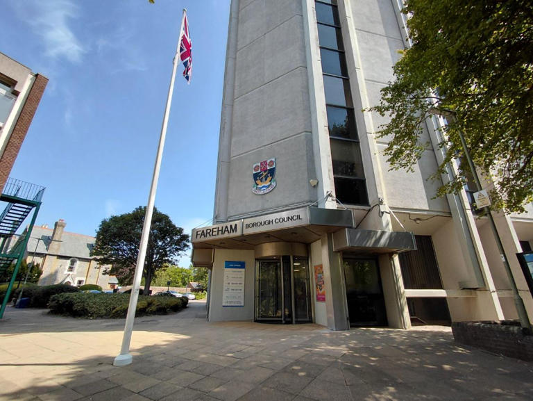 Calls for iconic 50-year-old tower block council offices in Fareham to ...