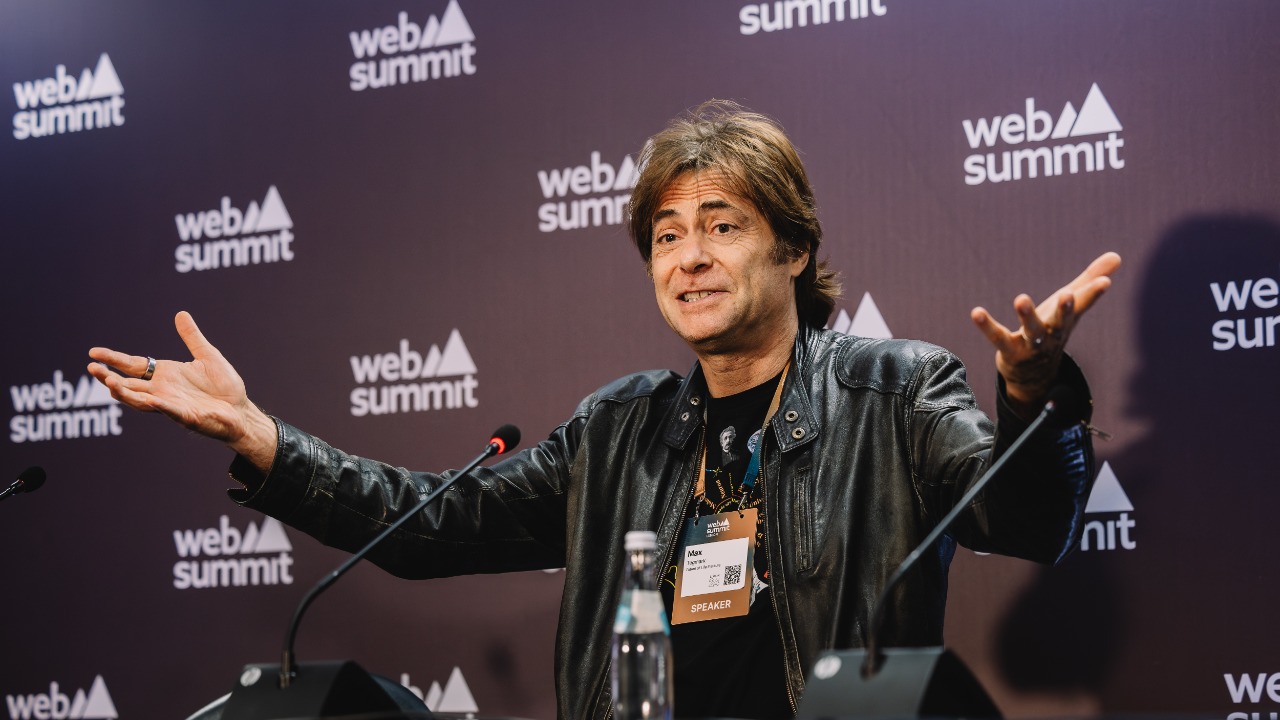 This physicist urged the Pope and Elon Musk to act on AI safety