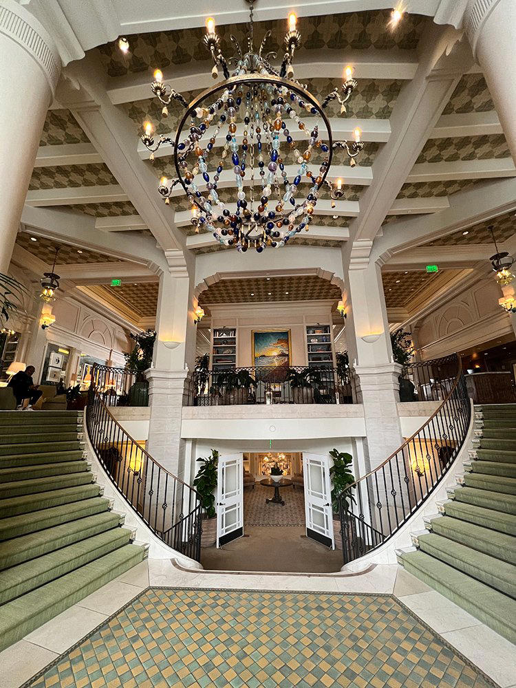 The Glamour and Mystère of Casa del Mar, A Historic Beachfront Santa ...