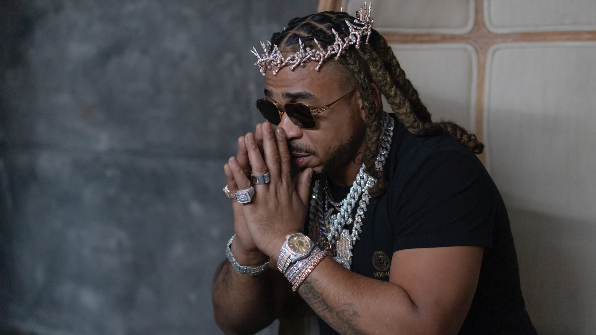 Max B Enamored With iPhone's Siri Feature, Hoka Shoes After Prison ...